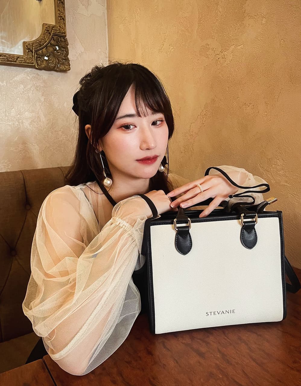 假裝成在外國的一日千金大小姐穿搭 - 想睡覺的鼠 (@ayanezu) | Dcard