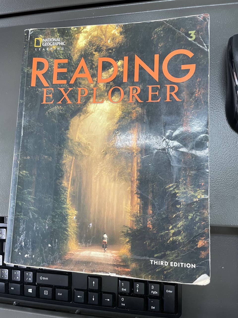 收這本reading explorer 請問有人還有嗎？ - 臺北商業大學板 | Dcard