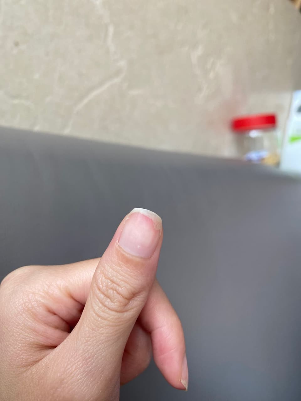 問題 指甲形狀變醜 好想哭🥲🥲 美甲板 Dcard