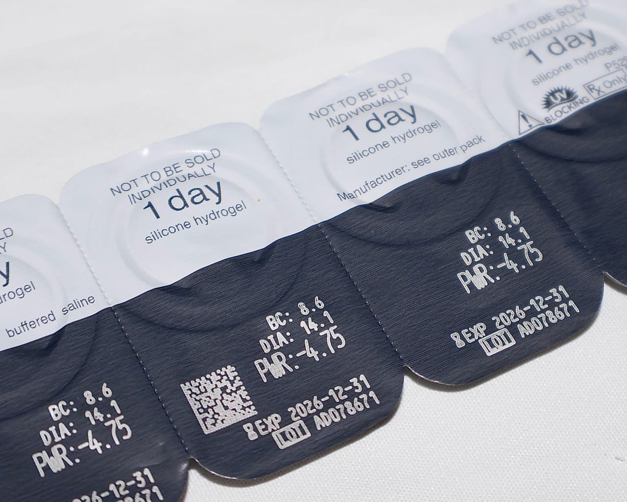 #分享 眼睛明亮又澄澈的秘密武器♡( ´ ` ) - 雞腿小公主 (@rei_1998) | Dcard