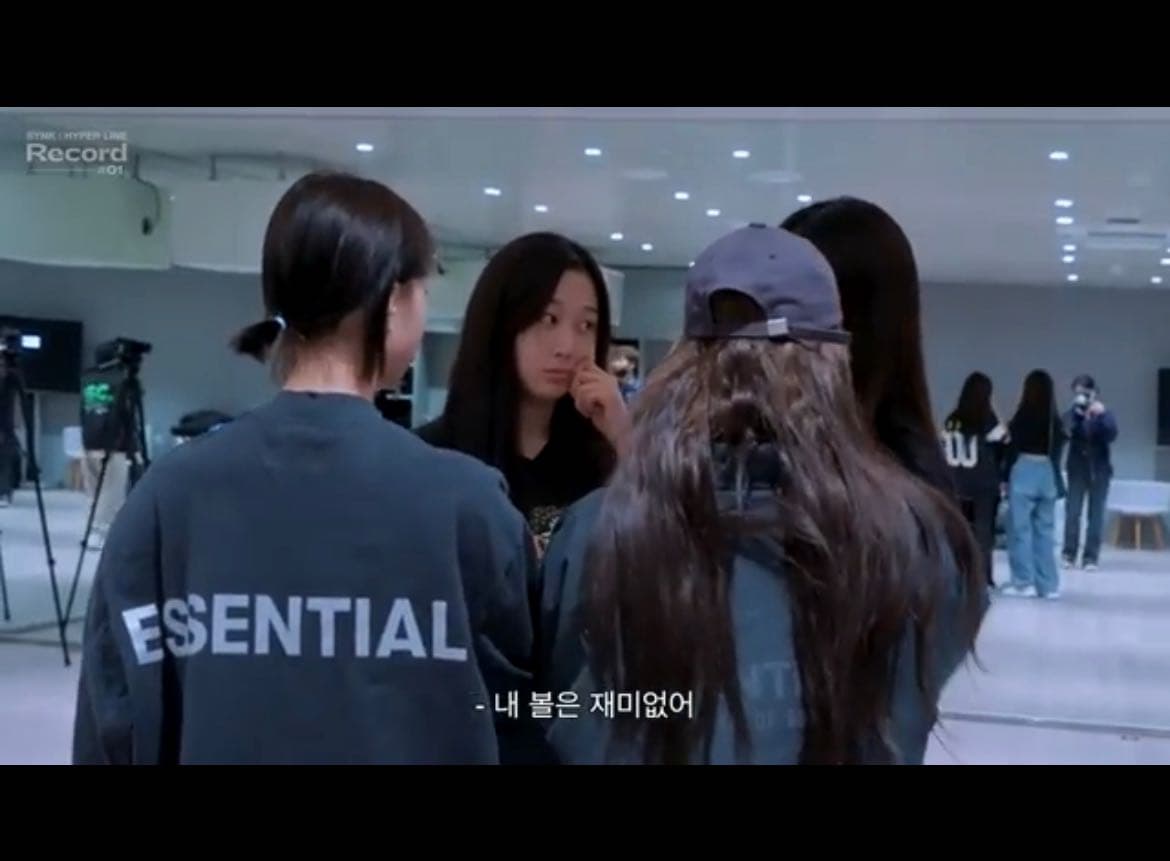 #詢問 #問 Winter的衣服 - aespa板 | Dcard