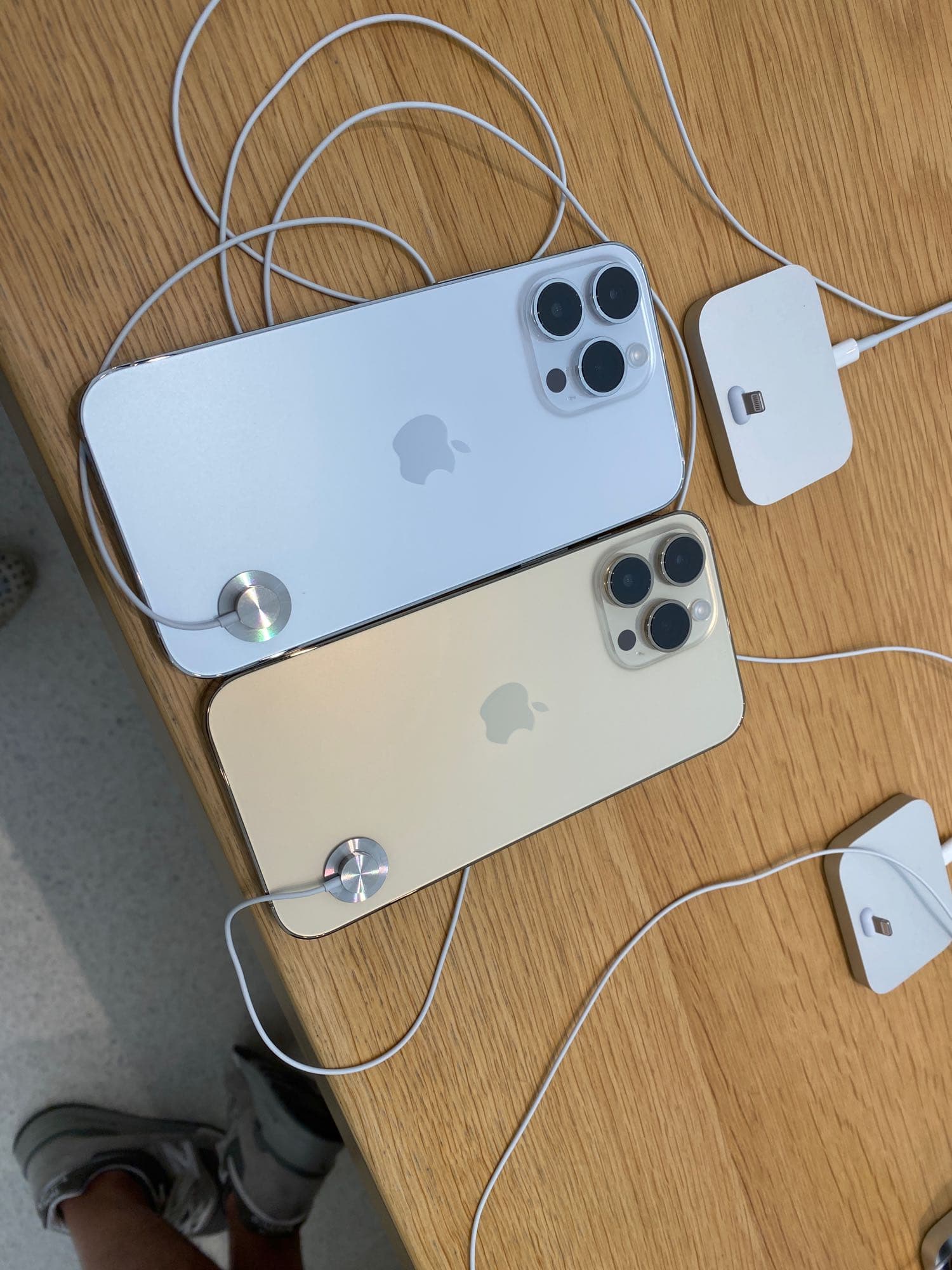 #iPhone iPhone 14 Pro 各色實機分享+開箱影片 - Apple板 | Dcard