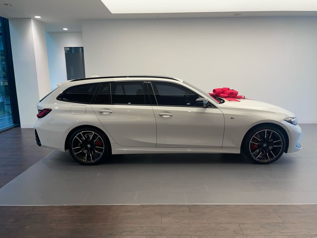 THE BMW M340 Touring 交車大吉🍊 - B牌汽車特務 (@jason40) | Dcard