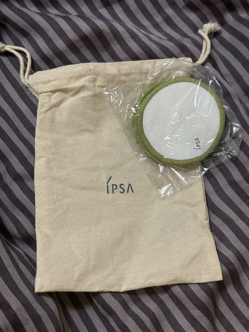 #我要賣 YSL GA IPSA 專櫃小樣 旅行組 - 二手交易板 | Dcard