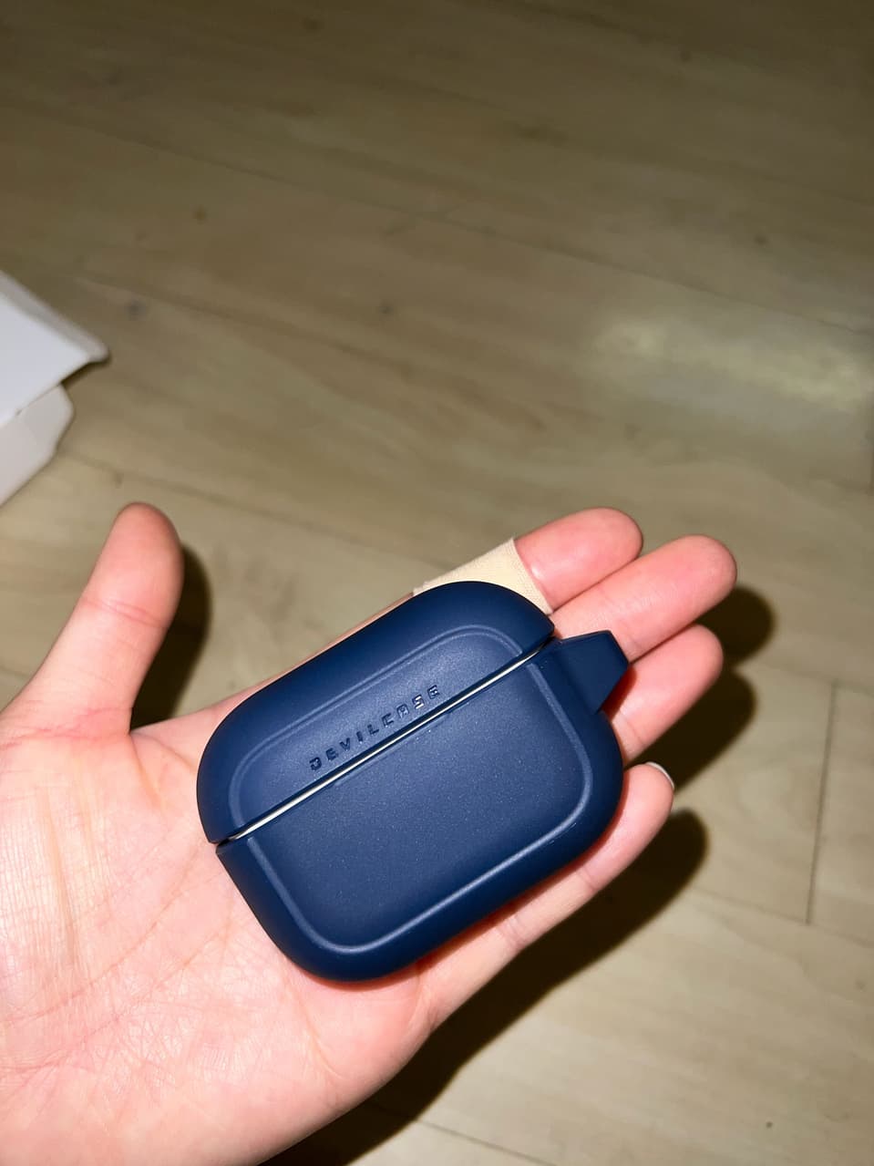 開箱 🔥CP值超高 AirPods 保護殼 DEVILCASE 惡魔盾適用 AirPods 1 2 3 Pro Pro2 耳機套 惡魔殼 - 風一般的女子 (@crklyj) | Dcard