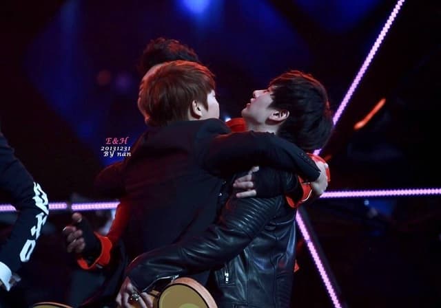 #赫海 日出CP - B55 留言 | Dcard