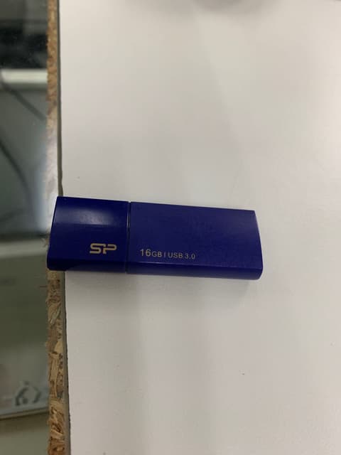 隨身碟失物招領 屏東大學板 Dcard