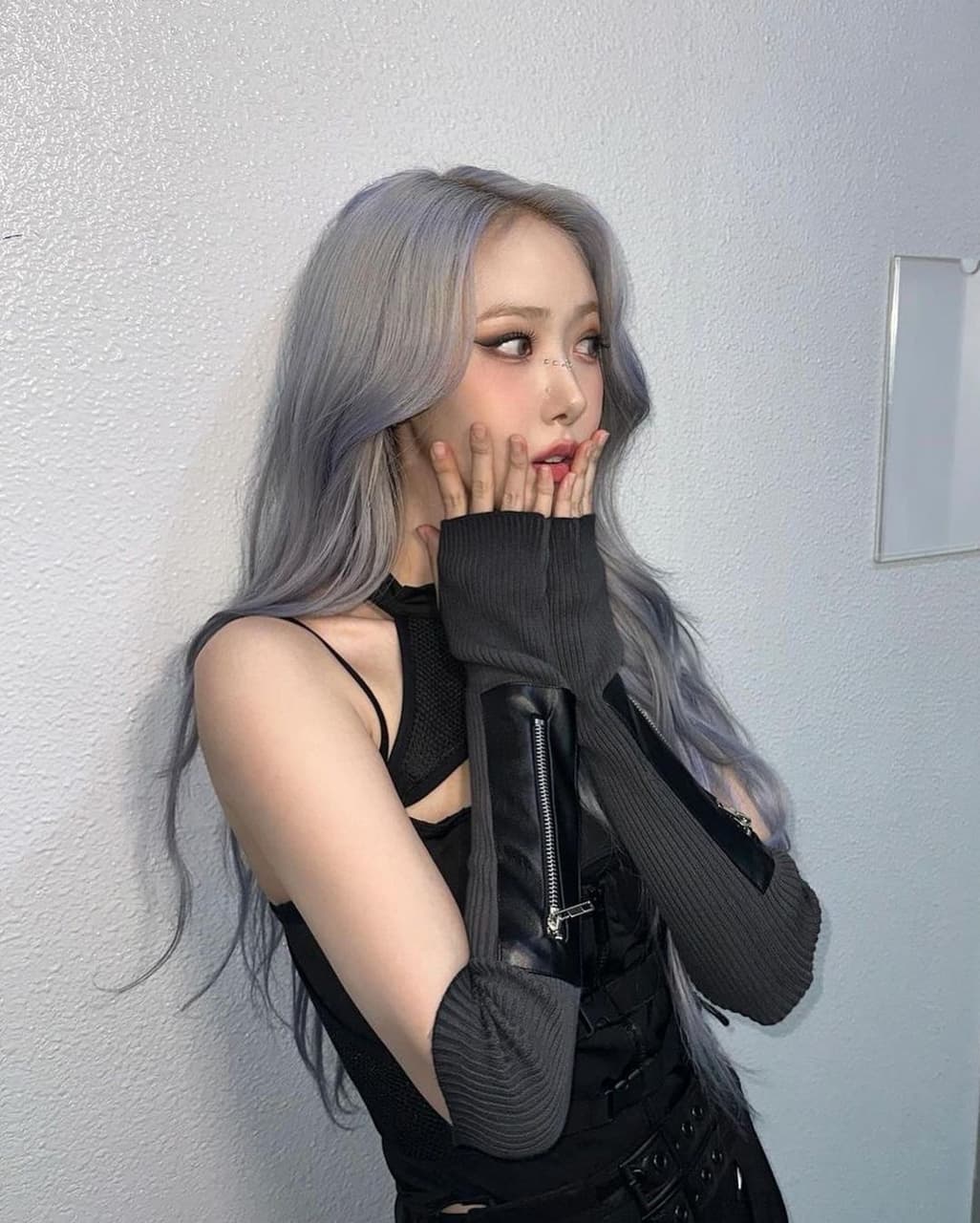 #更新 231125 SinB IG限動更新 - GFRIEND板 | Dcard