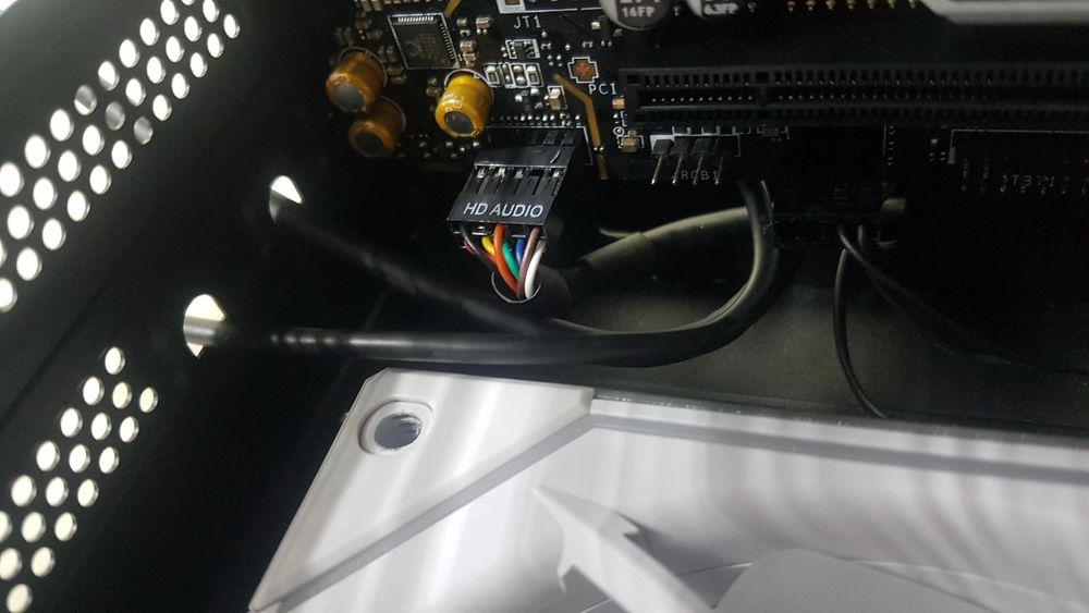 自帶螢幕的MATX機殼 喬思伯D31 MESH 螢幕版 開箱心得 - 3C板 | Dcard