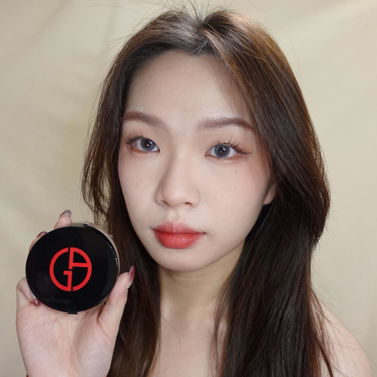 GA高訂藍瓶 展現高級淨透妝 - Laura (@rosyy__rose__) | Dcard