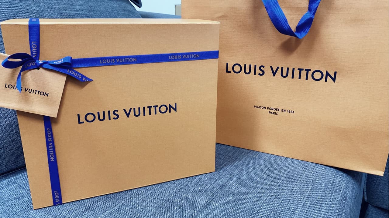 #開箱 #分享 LV MNG Rain 雙面漁夫帽 - 精品板 | Dcard