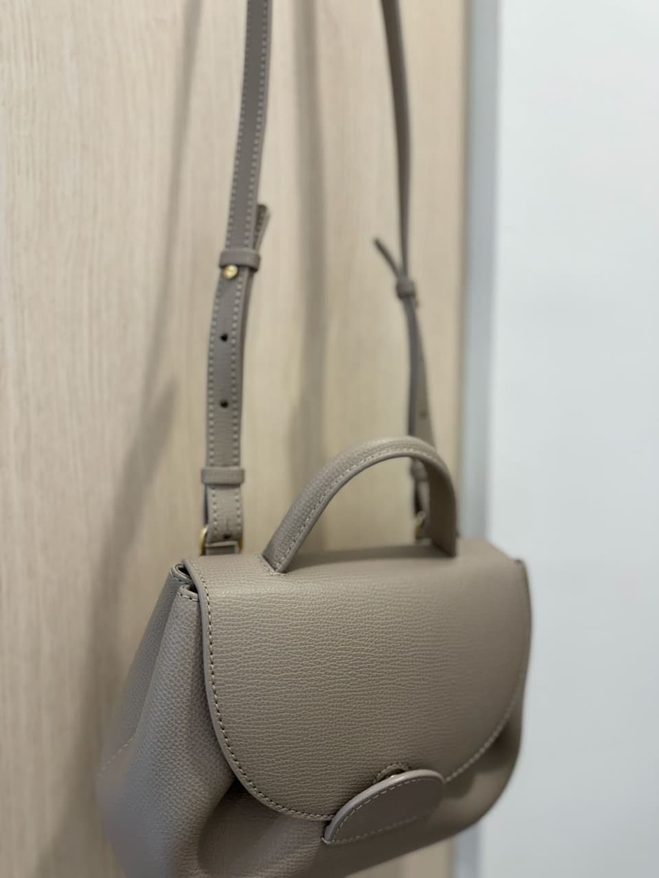 #我要賣 Polene number one Taupe超好搭灰褐色（售出） - 二手交易板 | Dcard