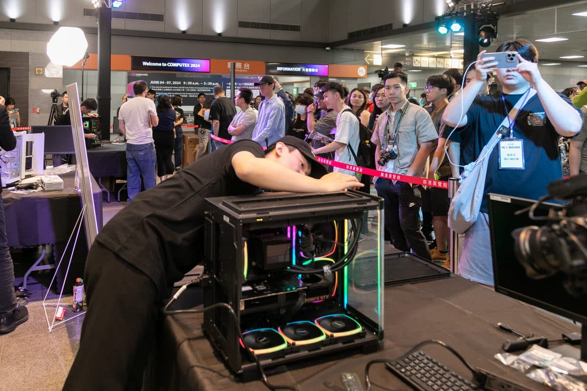 (映像新訊) 2025 Newegg PC Builder 挑戰賽來襲！ 技嘉科技等全球大廠助陣 打造最強電腦組裝對決 免費觀賽抽最新 CPU - 映像生活 (@imagelife) | Dcard