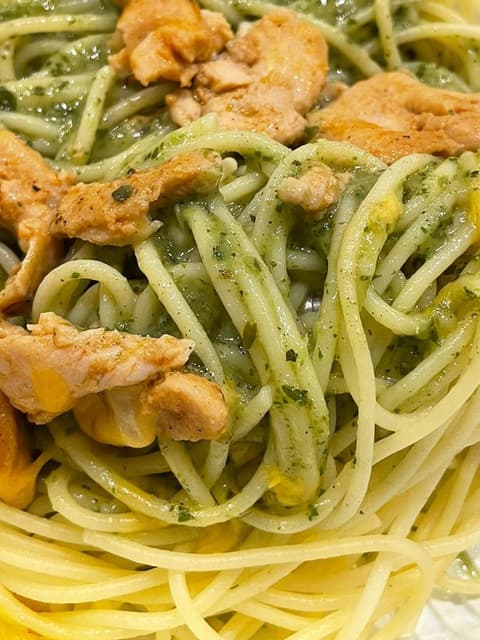 #全家 uno pasta青醬炙烤雞義大利麵 - 超商板 | Dcard