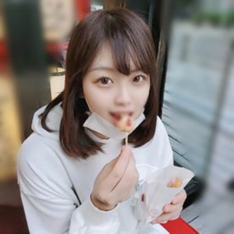 分享 可愛的巨乳女大學生 拍攝的4部FC2作品 - 西斯板 | Dcard