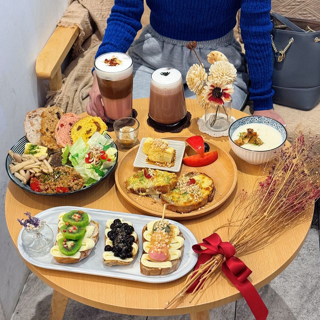 蘿伊 (@zoey__eat) | Dcard