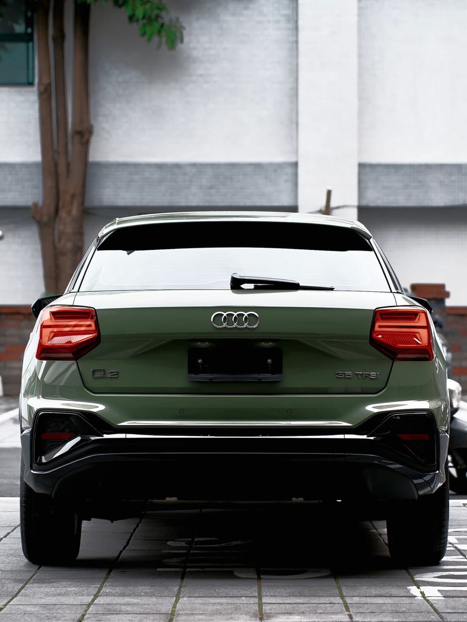 Audi Q2 Black Edition Apple Green 實車照片分享 - 汽車板 | Dcard