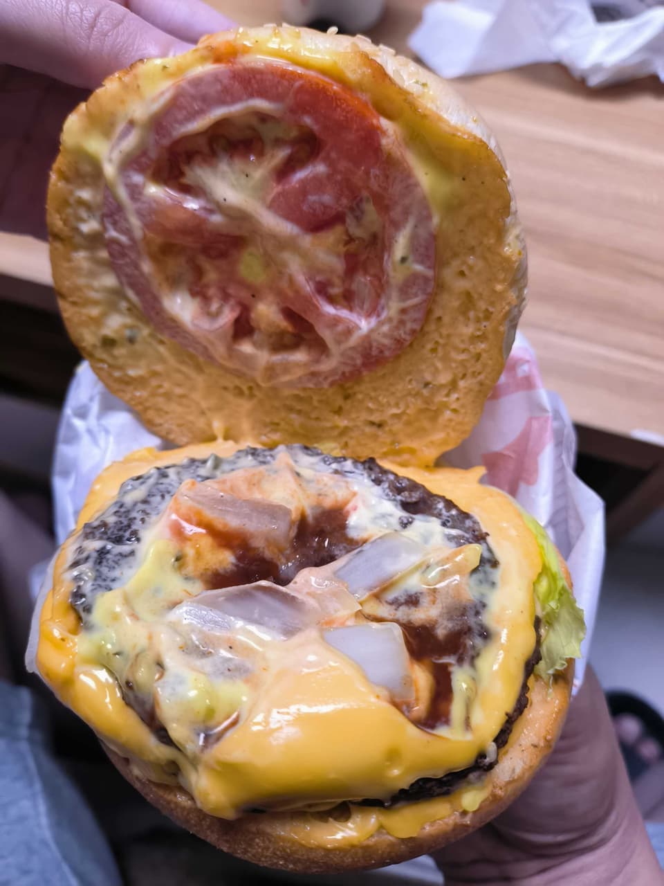 Q Burger 經典牛肉起司堡 - 閒聊板 | Dcard