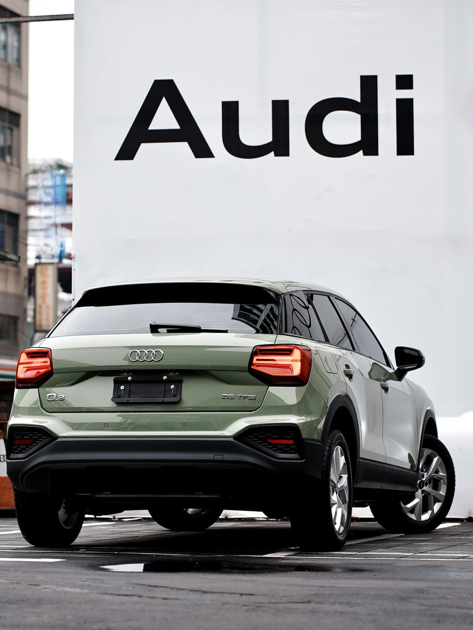 Audi Q2 35 TFSI Technik Apple green 實車照片分享 - 汽車板 | Dcard