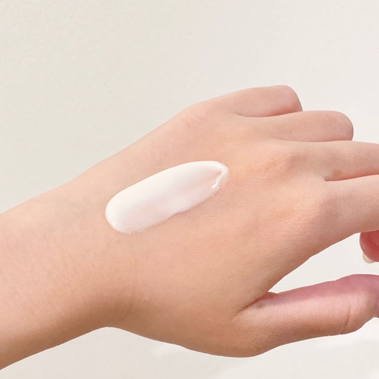 驚為天人！全膚質適用的乳液｜28A - 挖喜羊 (@vk.y) | Dcard