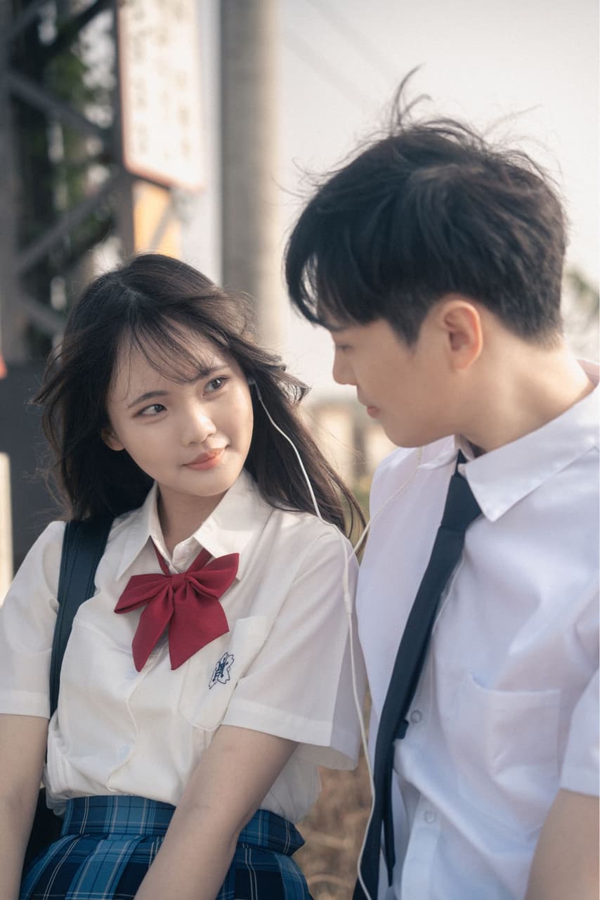 #作品 遠離塵囂 來鄉間平交道拍jk - 攝影板 | Dcard