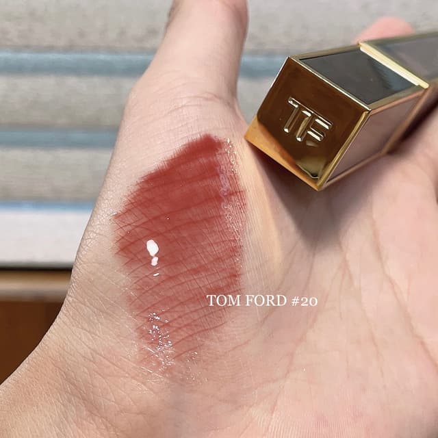 #試色 氛圍感拿捏 水光玻璃感唇蜜TF#20 - 美妝板 | Dcard