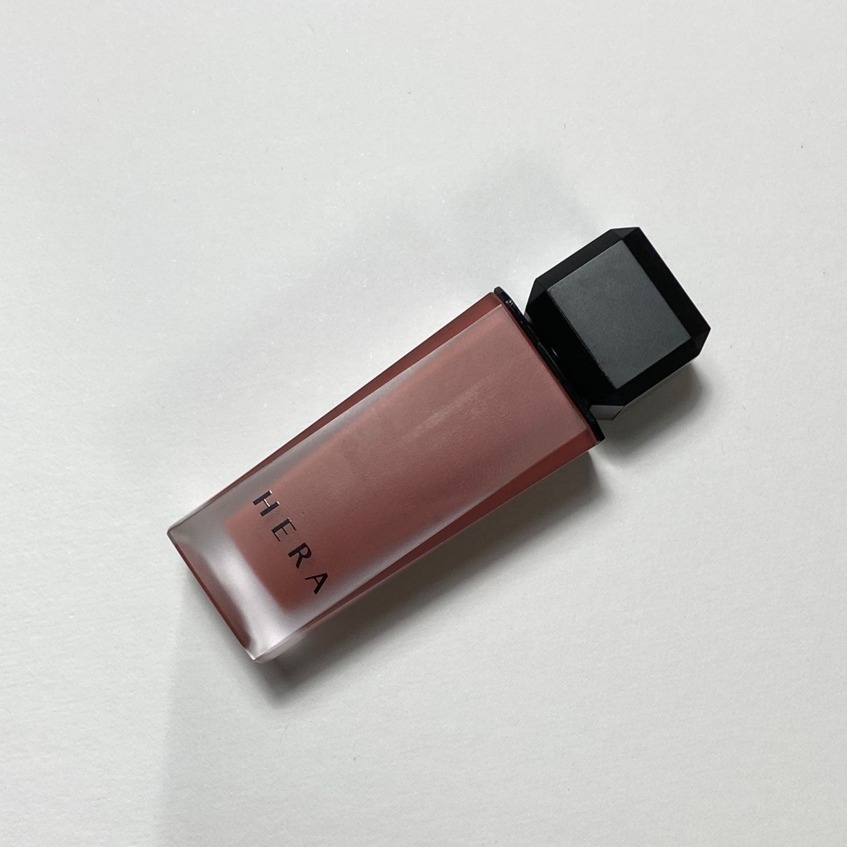 #試色 23年第一個試色獻給最美的Hera霧面唇釉 499 - 美妝板 | Dcard