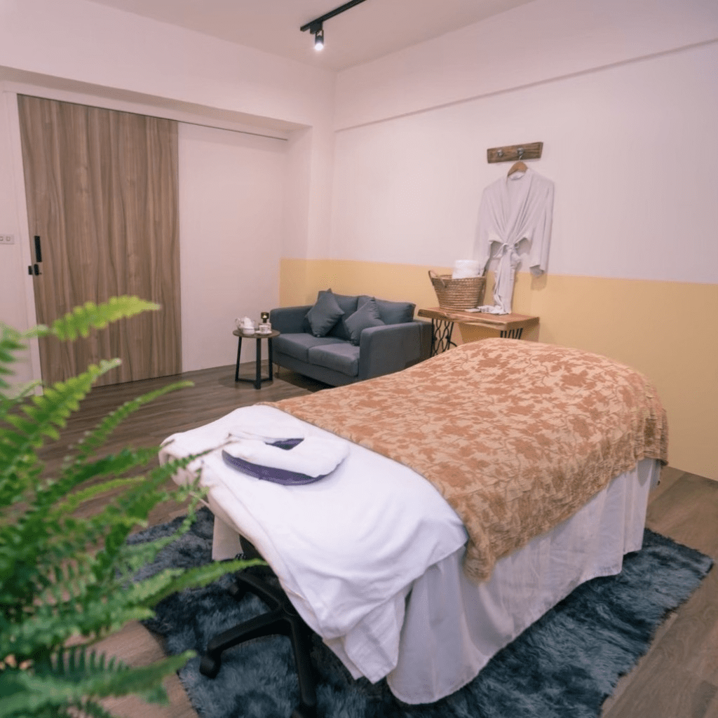 【伊甸芳療美學】懷孕也想保持美麗，孕婦保養就交給 EDEN SPA 左營孕婦按摩 - 七分之二的探索 (@twosevenths72) | Dcard