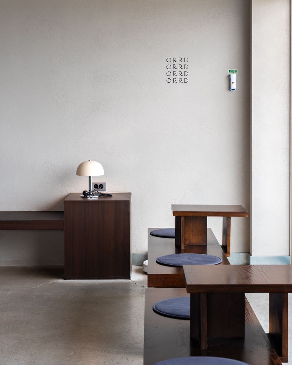 𝐎𝐑𝐑𝐃 𝐁𝐮𝐬𝐚𝐧🏠超美獨棟四層樓簡約質感咖啡館 - 維尼 (@bwfoodieh) | Dcard