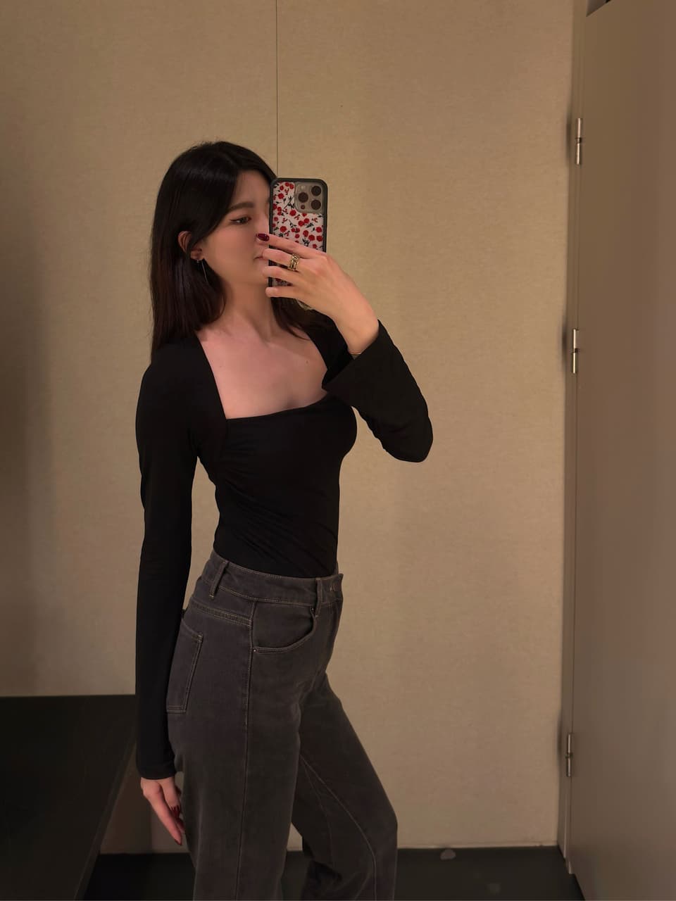 173cm 可甜可酷 黑色系穿搭 - 穿搭板 | Dcard