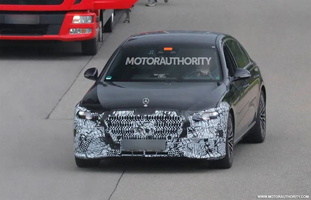 賓士S-Class 小改款偽裝車捕獲 - 汽車板 | Dcard