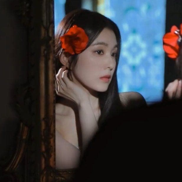 #分享 IRENE x WAVES開年首封 - Red Velvet板 | Dcard