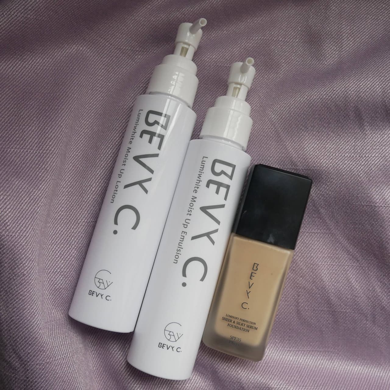 暖冬油肌不脫妝蜜糖🍬GA腮紅露、Bevy C.底妝 - 美妝板 | Dcard
