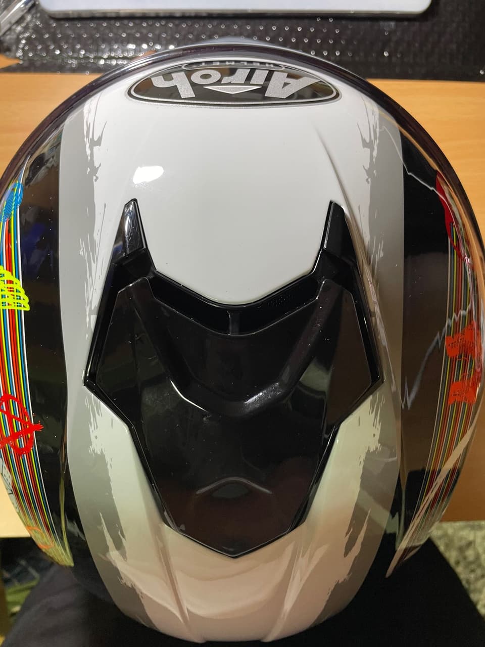 Airoh SPARK開箱 - 機車板 | Dcard