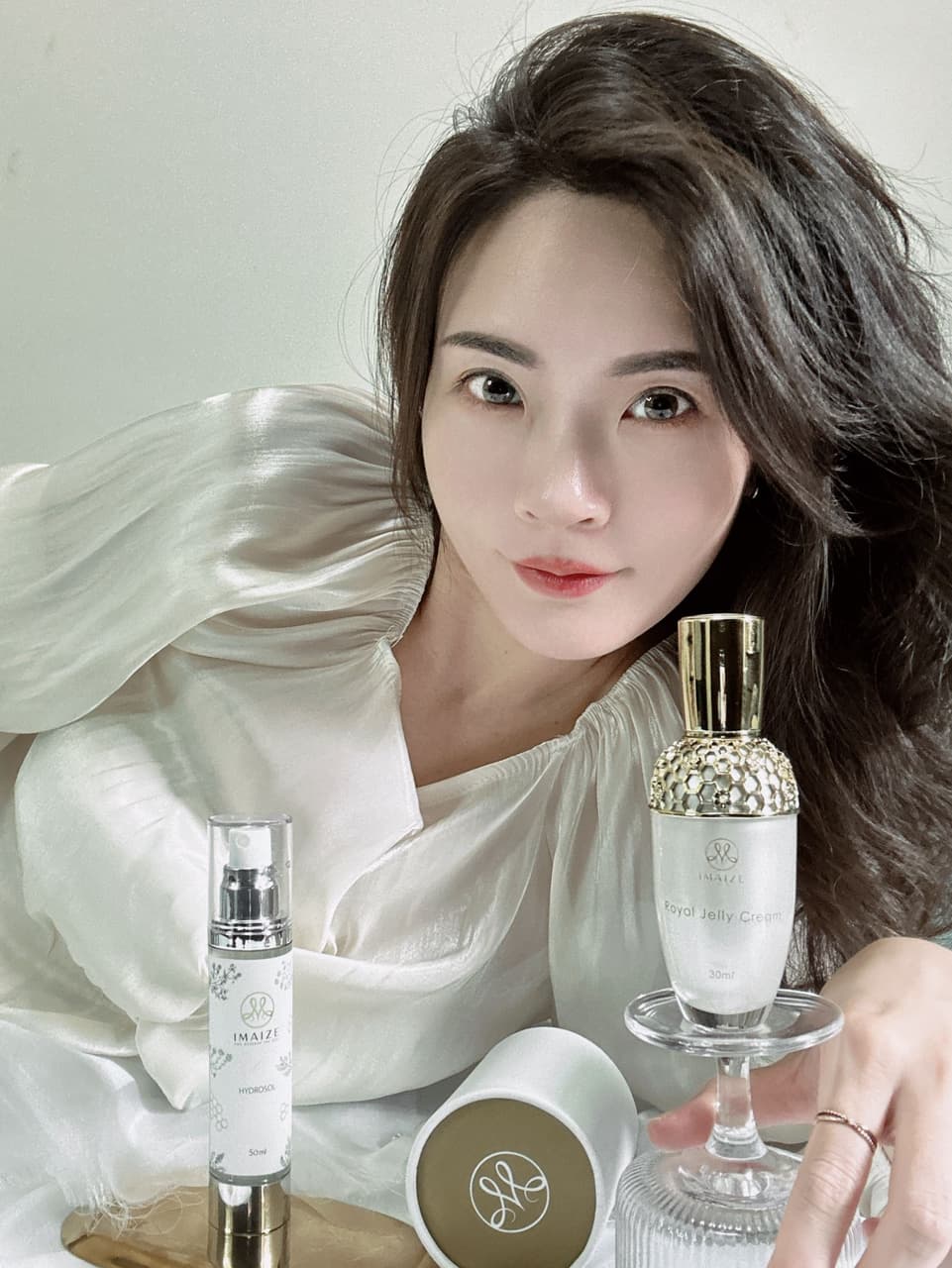 蜂王乳做成的霜？！ 🐝 - 淡淡 (@lynn_07_01) | Dcard
