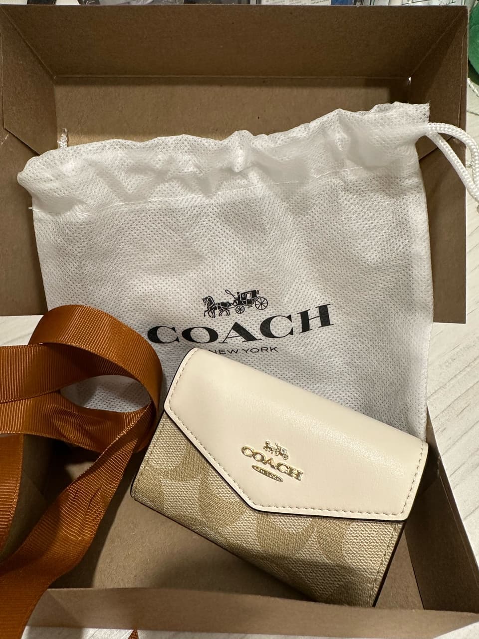 「Coach」的搜尋結果 | Dcard