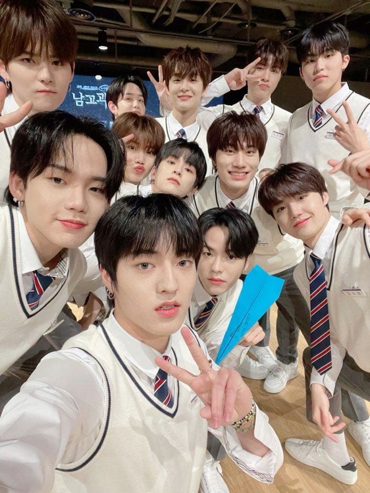 #分享 ⚡️TREASURE ⚡️我好像喜歡上機器人了！— ASAHI💎 - 追星板 | Dcard