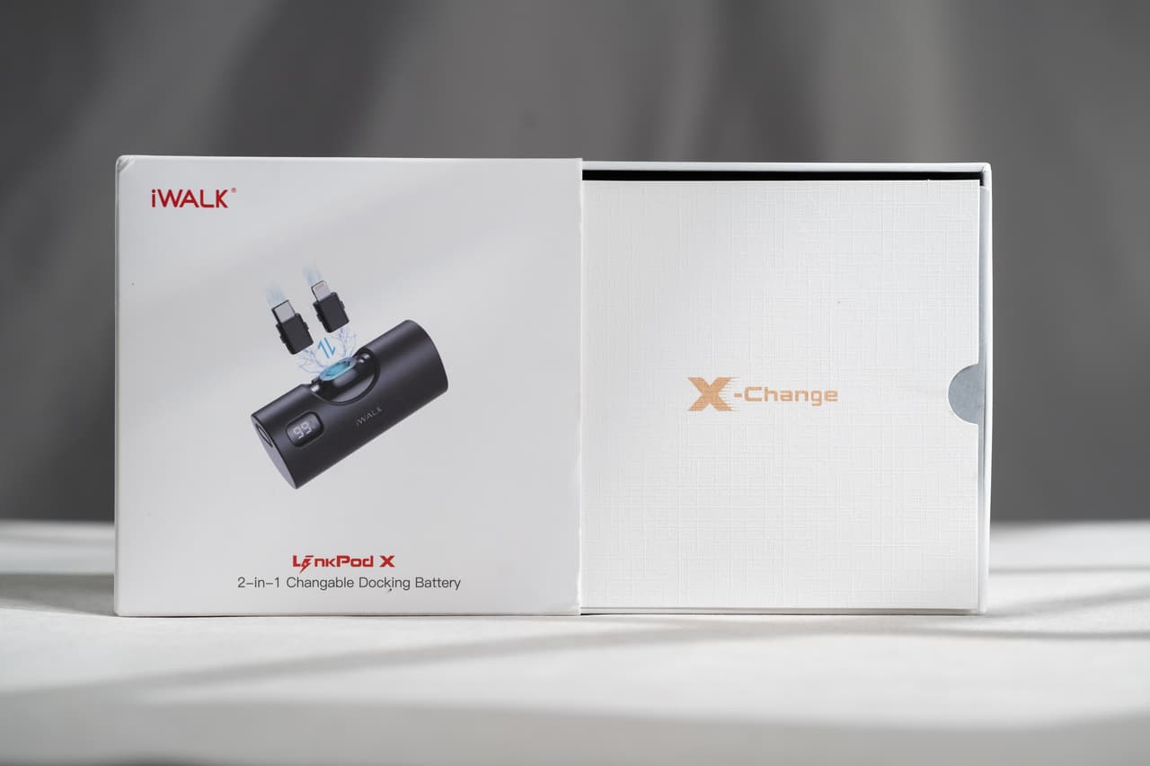 〔開箱〕iWALK Twins雙頭直插式行動電源 雙頭切換 20w快充 - 3C板 | Dcard