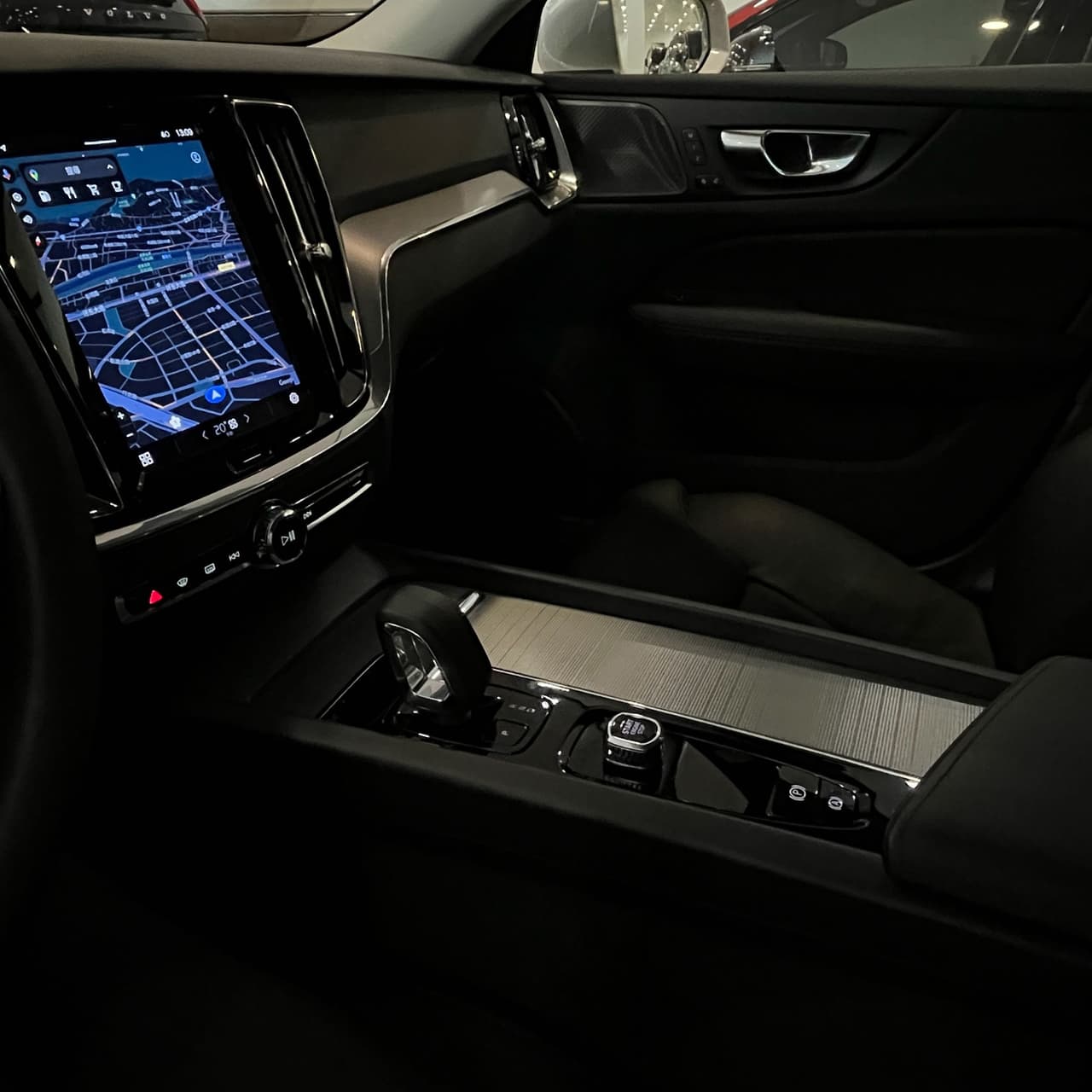 分享 V60 B4 - 汽車板 | Dcard