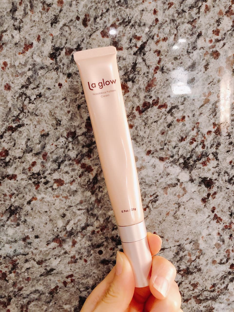 #開箱 推薦給愛笑的人！La glow法令紋撫紋霜-溫和版 - 美妝板 | Dcard