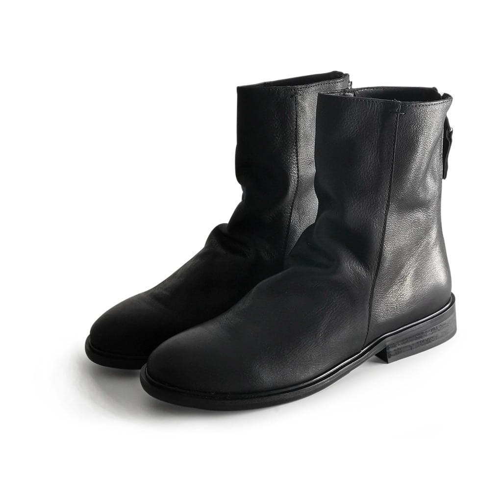 百搭極簡真皮短靴～ 秋冬必備靴子推薦 - 曼蒂小姐 (@msmandy) | Dcard