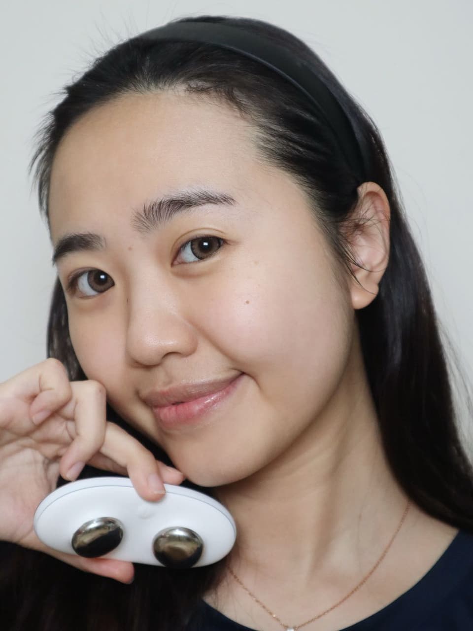 #這個精緻時尚的小飛碟竟然是美容儀！？ feat.ZIIP HALO - 口天小姐 (@cotin_makeup) | Dcard