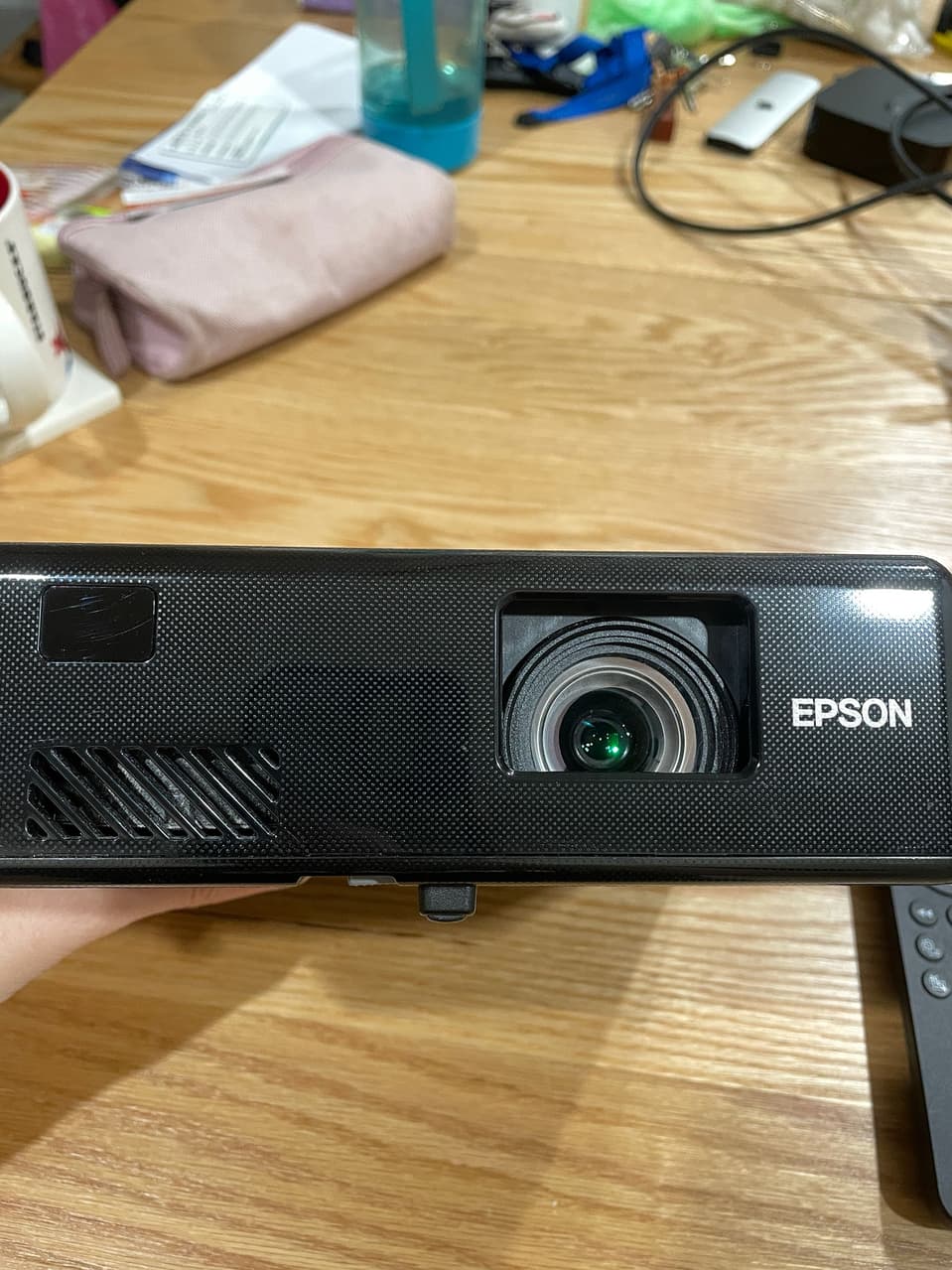 #我要賣 Epson EF11 家用投影機（已過保） - 二手交易板 | Dcard