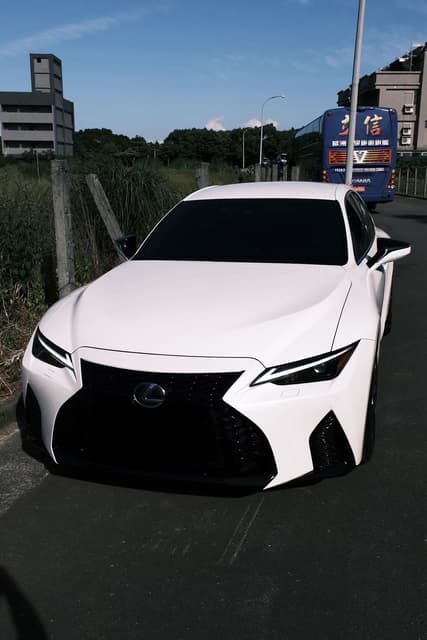 Lexus is300h Fsport 一年半養車分享 - 汽車板 | Dcard
