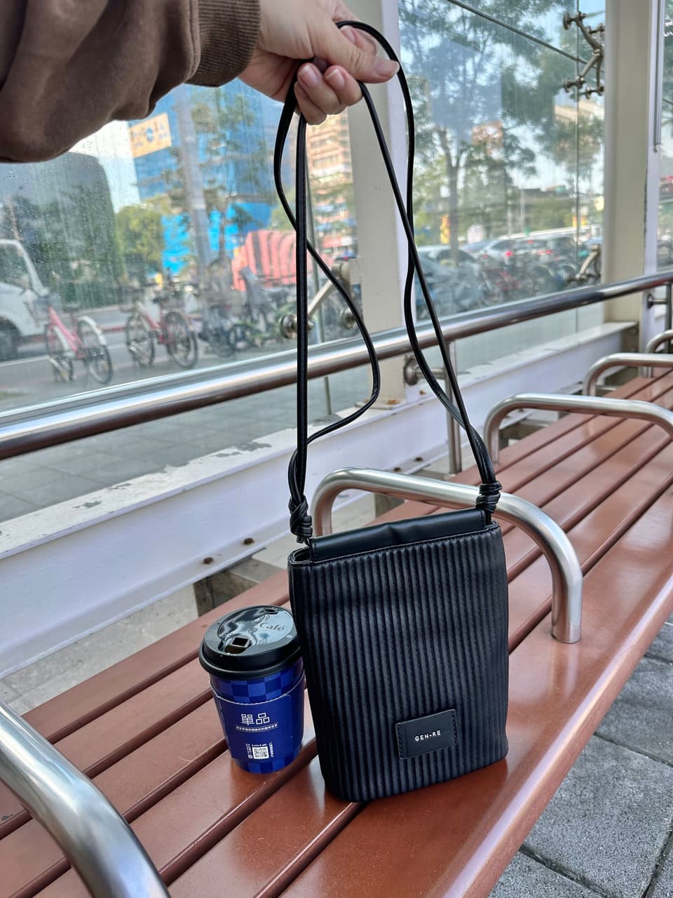 #分享 新入手GEN-RE包！超百搭 - 穿搭板 | Dcard