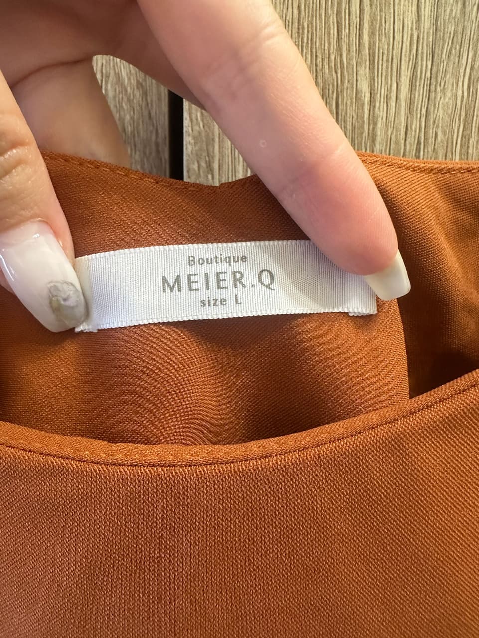 #我要賣 irisgarden/meierq洋裝 價格都含運 - 二手交易板 | Dcard