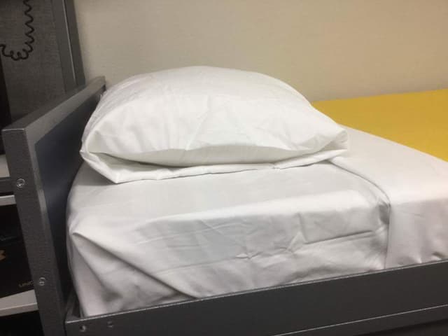 #更 #圖 美國軍校之What's in my room - B49 留言 | Dcard