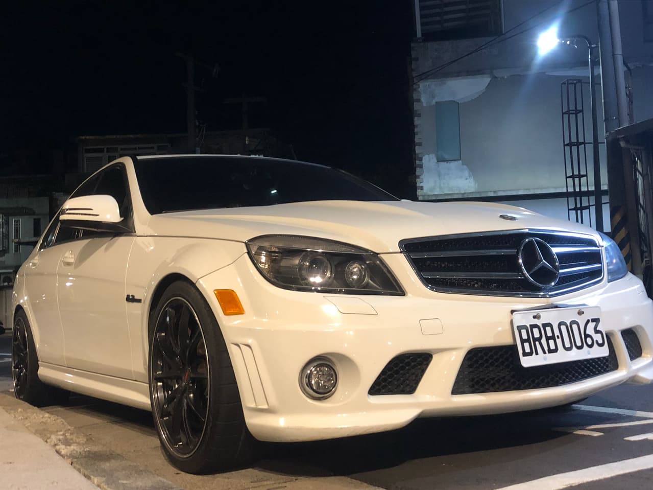 鴨子車庫最愛的那一代 - 汽車板 | Dcard