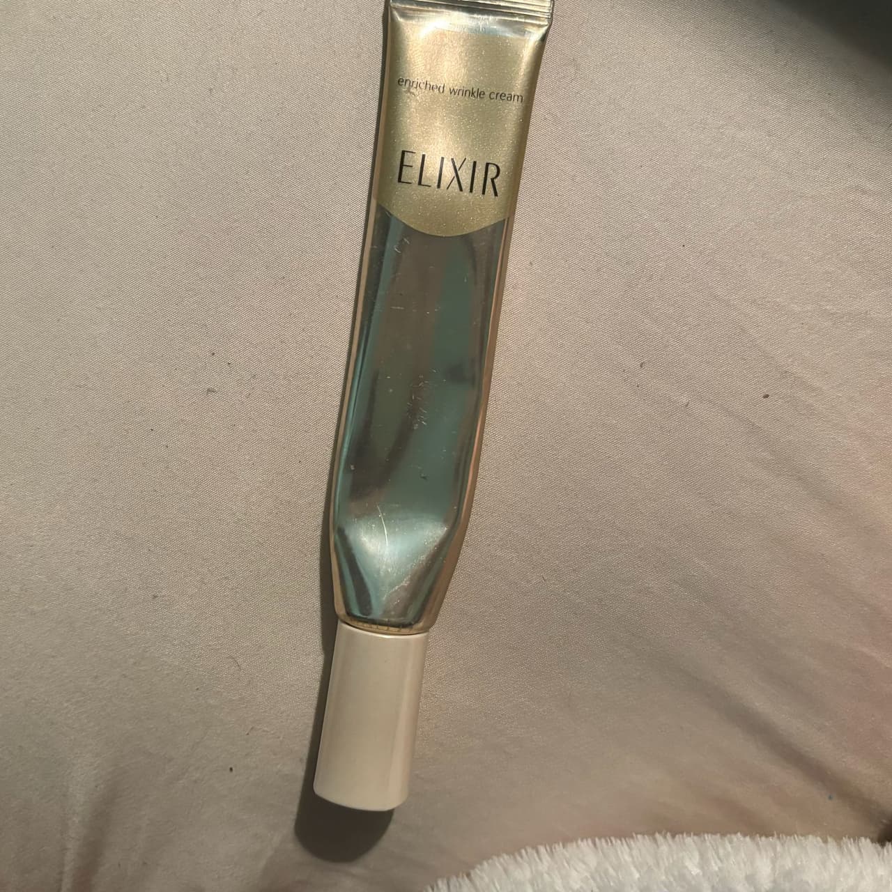 #已贈出 贈二手 ELIXIR 彈潤超抗皺眼唇精華乳 潤唇膏 眼唇卸妝棉 - 贈物板 | Dcard