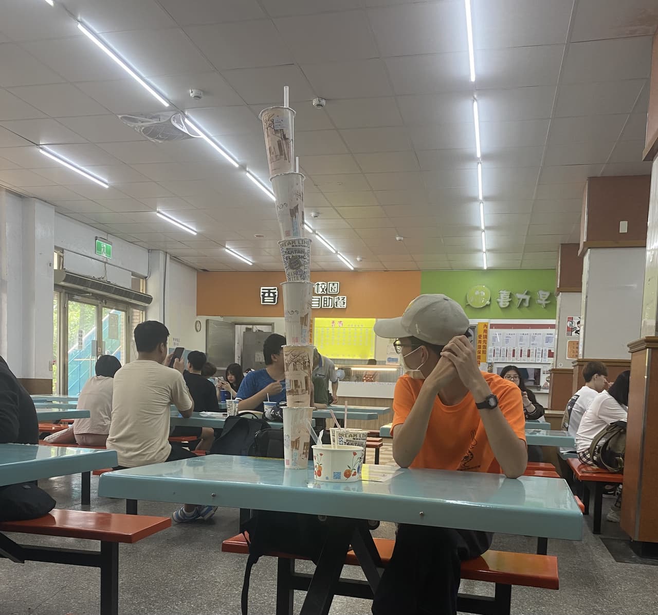 哥哥你有事嗎? 東南科大板 Dcard